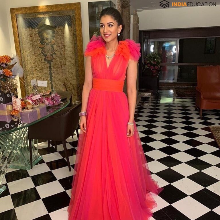 Radhika Merchant: Age, Education, Net Worth, Height, Family, Husband ...