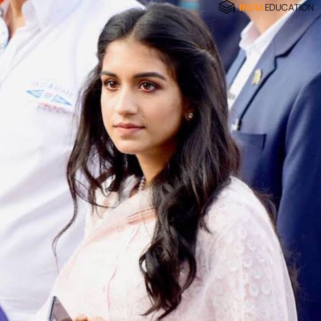 Radhika Merchant: Age, Education, Net Worth, Height, Family, Husband ...