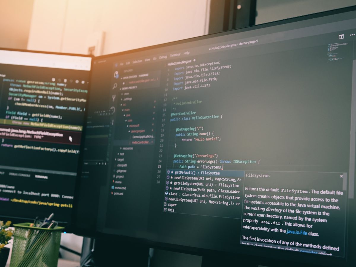 11 Online Courses to take up from Home for free