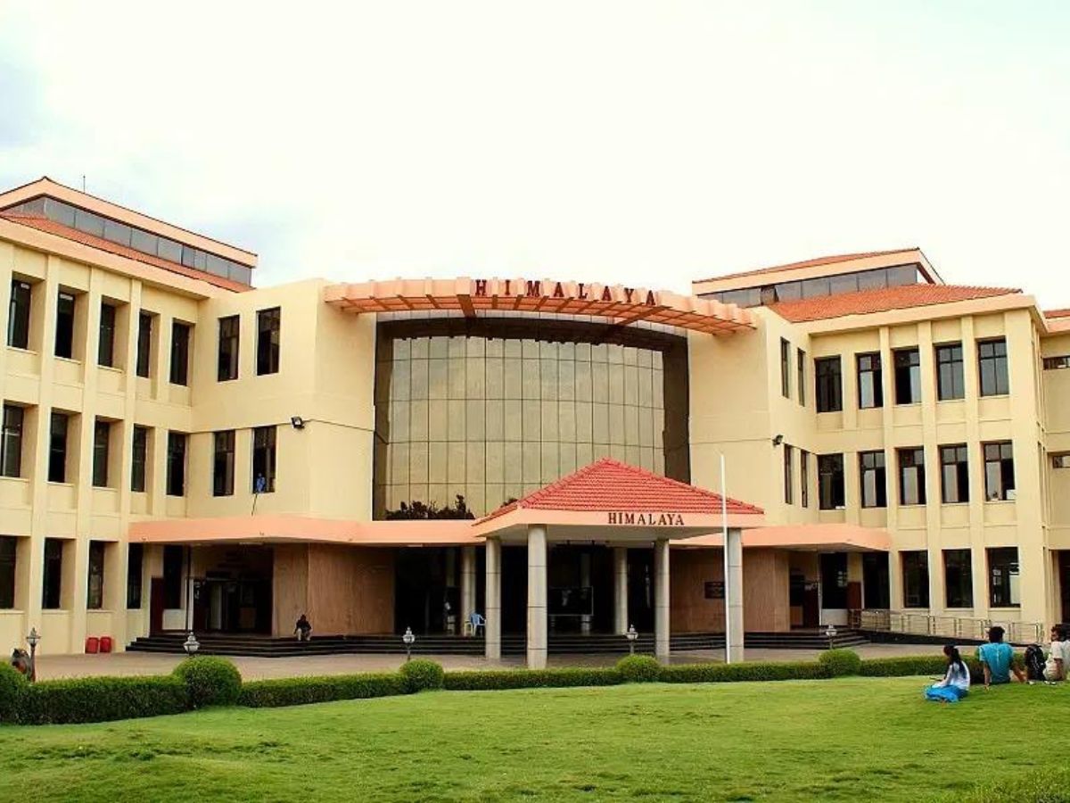 Top 15 Most Beautiful College Campus In India